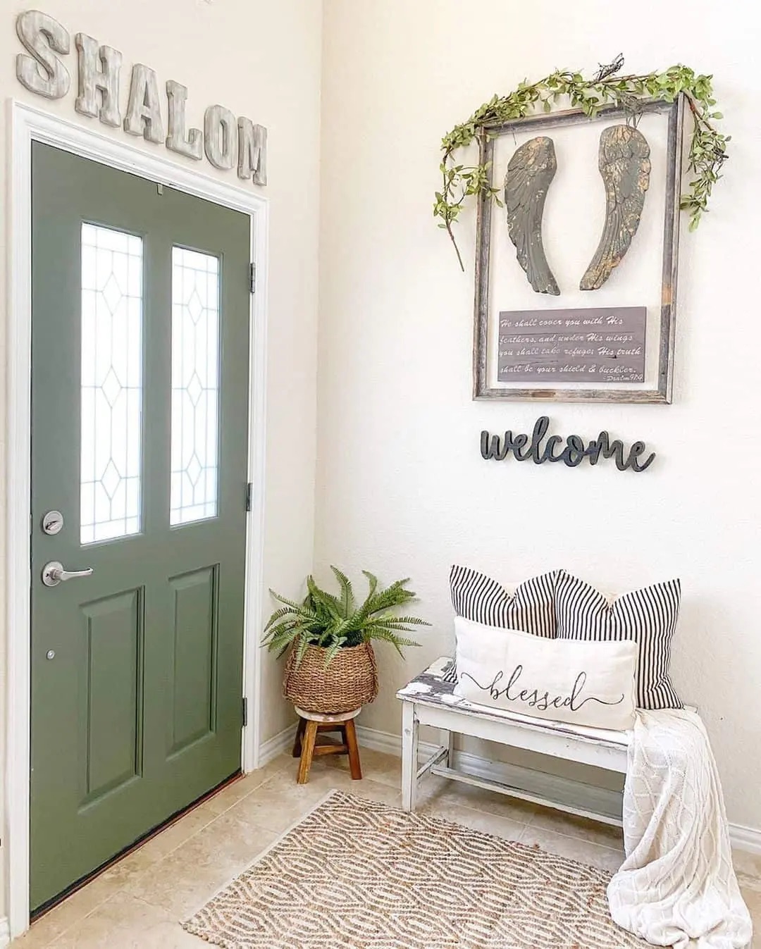 25 Lovely small entryway designs – That trendy design